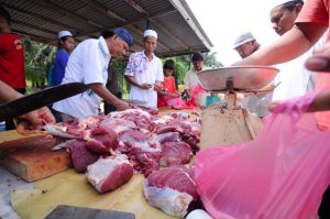 Cara Lengkap & Adil Agihan Daging Korban (Panduan)